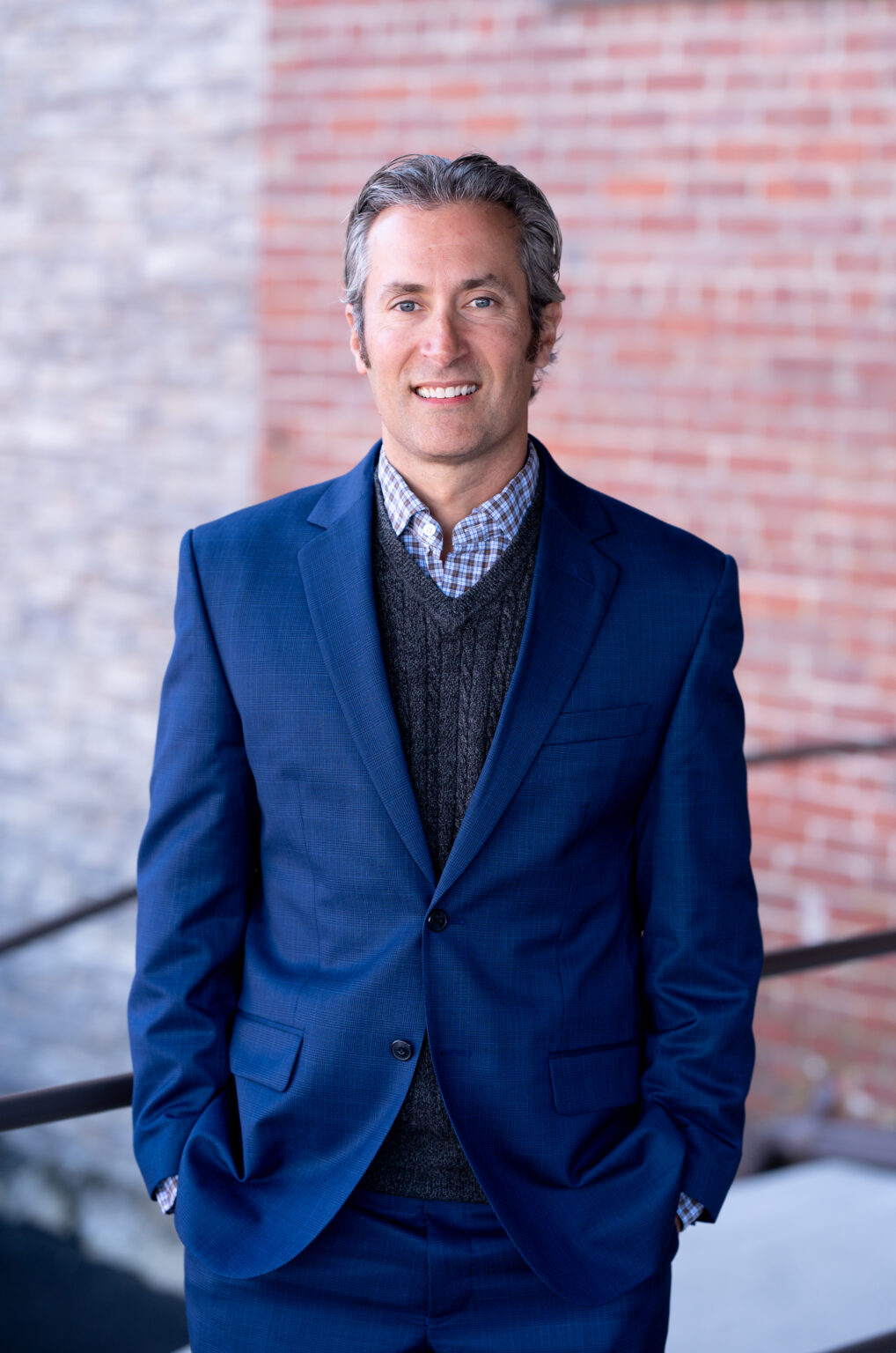 Senior Leadership – Resource Lighting & Energy