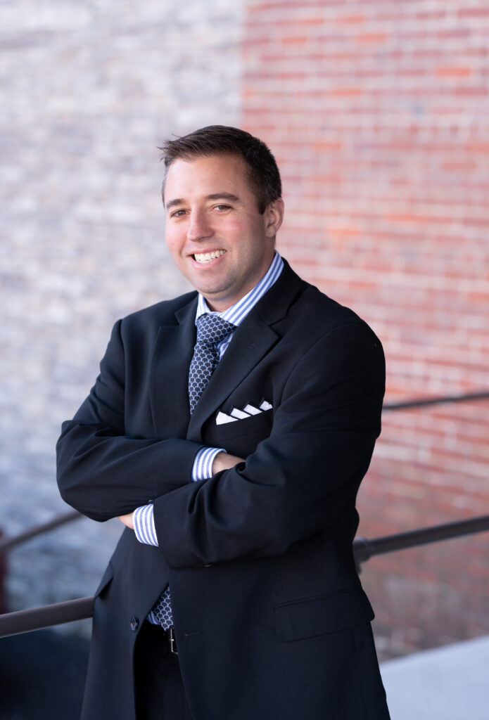 Senior Leadership – Resource Lighting & Energy